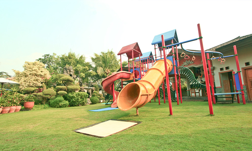 Rent place to live in Jakarta at "Executive Paradise Complex" - Bina Mega